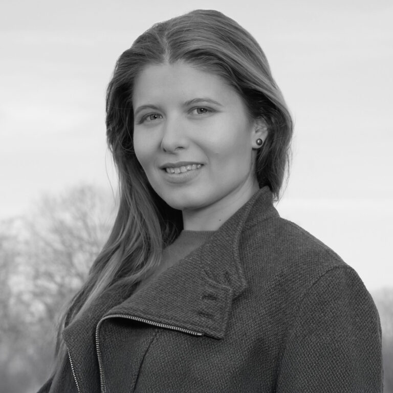 Oksana Zadorozhna - KYLLA